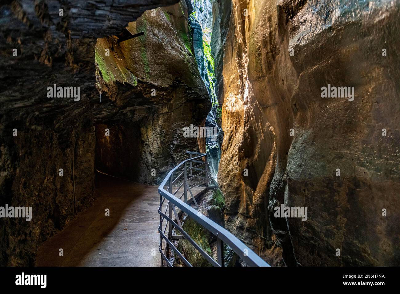 River Aare flowing through the Aare gorge, Meiringen, Bernese Oberland ...