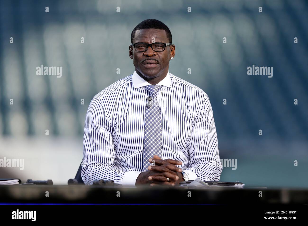 NFL Network's Michael Irvin before an NFL football game between the ...