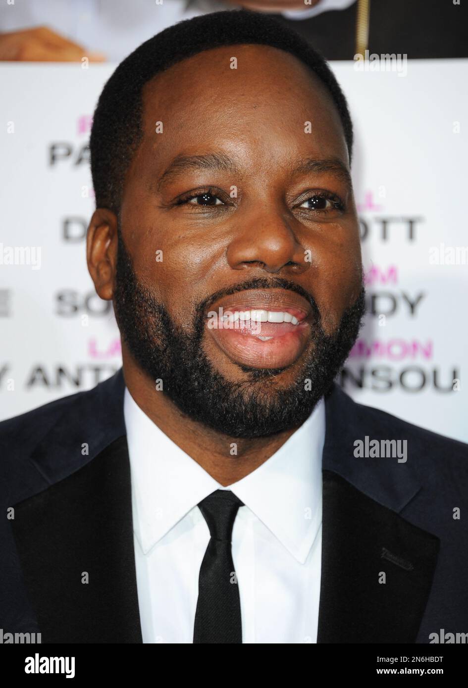 David E. Talbert arrives at the world premiere of "Baggage Claim" at ...