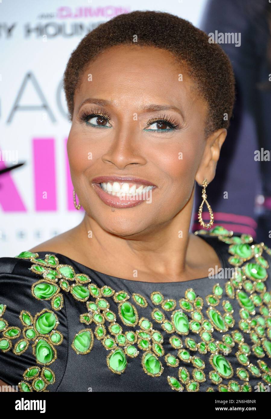 Jennifer Lewis arrives at the world premiere of "Baggage Claim" at the ...