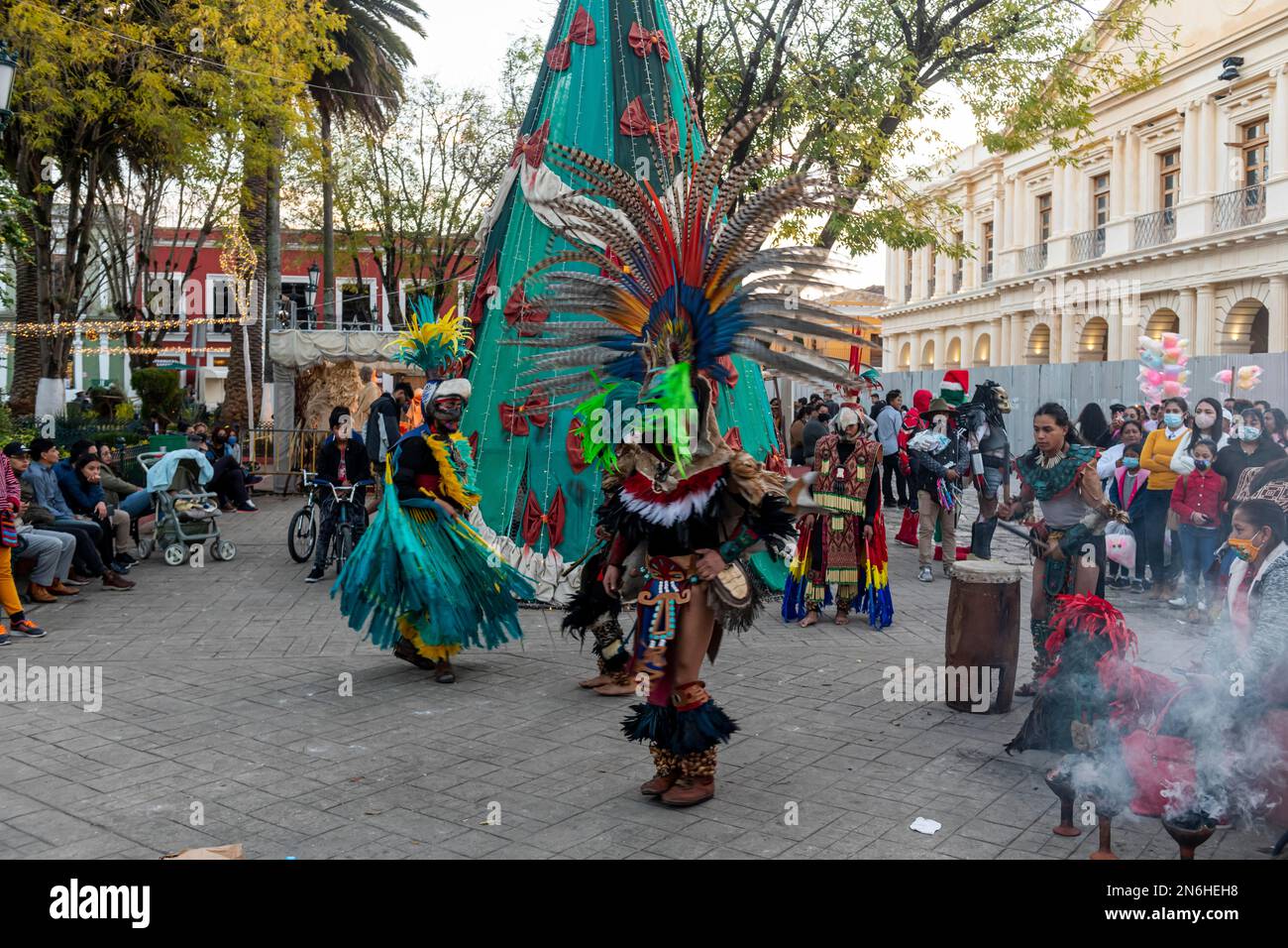 Tzotzil dancers performing for tourists, San Christobal de la Casa ...