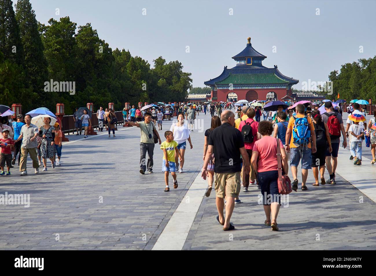 Danbi Bridge at the Altar of Heaven with tourists, Beijing, China Stock ...