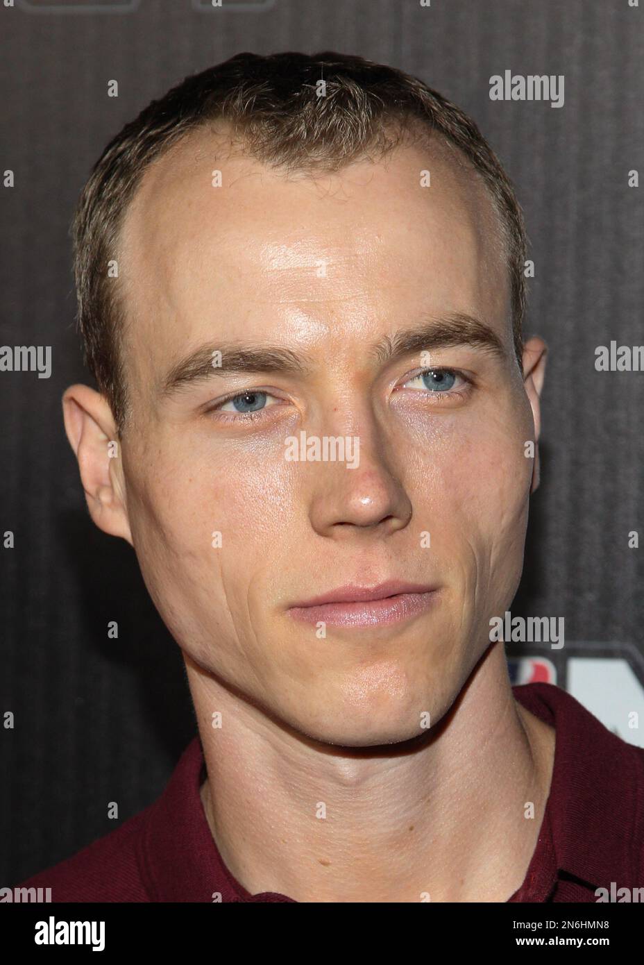 DJ Skee arrives at the premiere of "NBA 2K14" Video Game at the ...