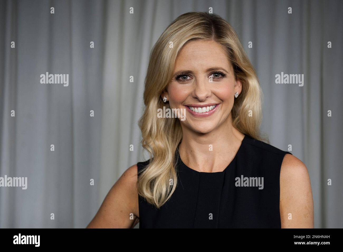 Actress Sarah Michelle Gellar poses for a portrait on Tuesday, Sept. 24 ...