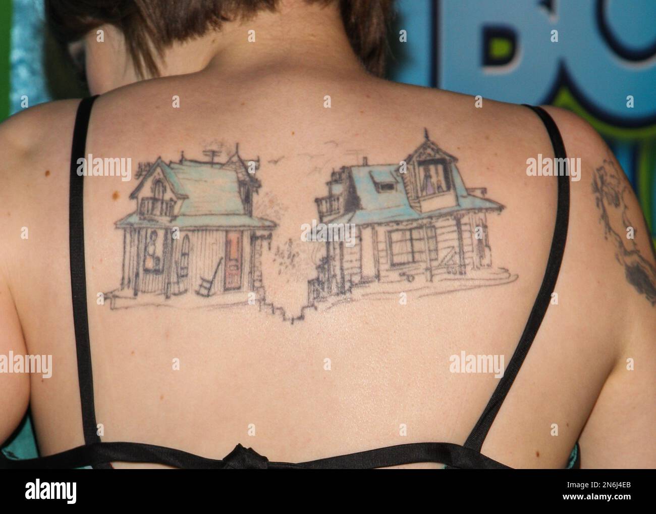 Lena Dunham (tattoo detail) arrives at the HBO Primetime Emmy's After ...