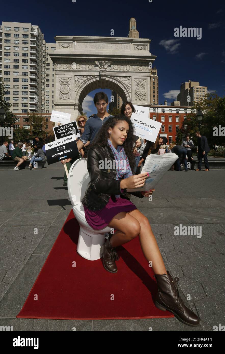 New Yorkers assembled to call on the world leaders to increase access ...