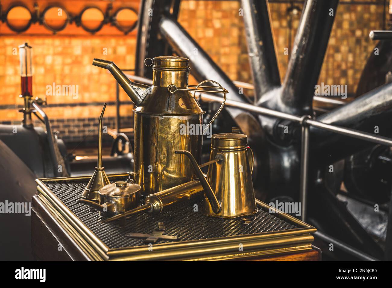 Lubricator, steam engine hi-res stock photography and images - Alamy