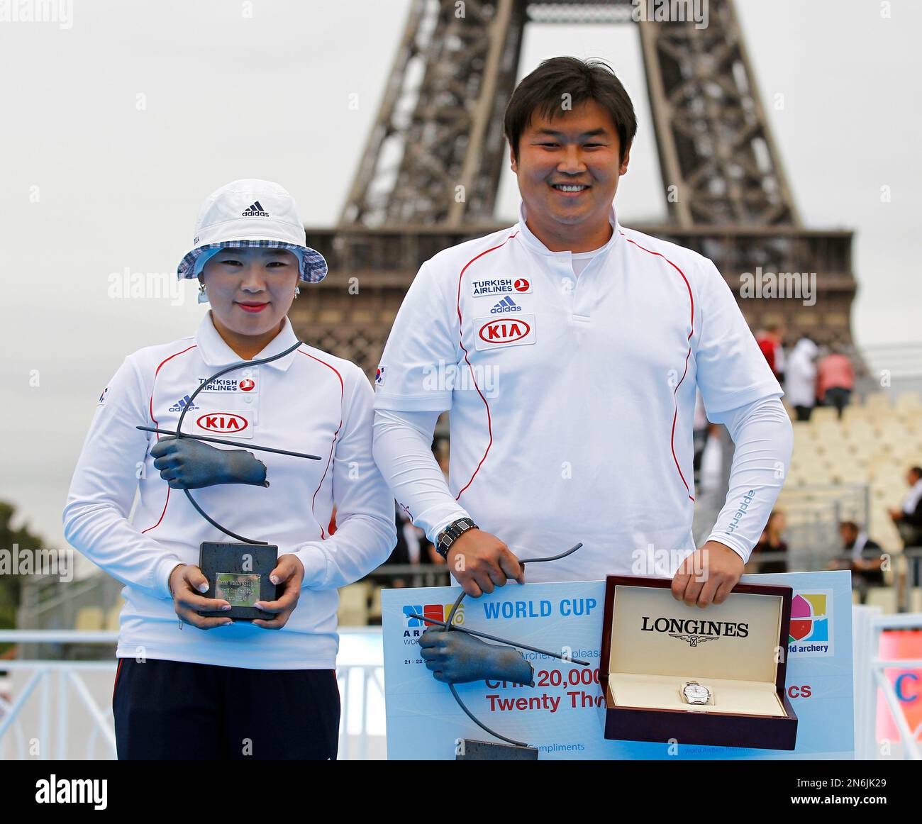 South Korean archers Oh Jin Hyek, right, and Yun Ok-Hee, left, pose ...