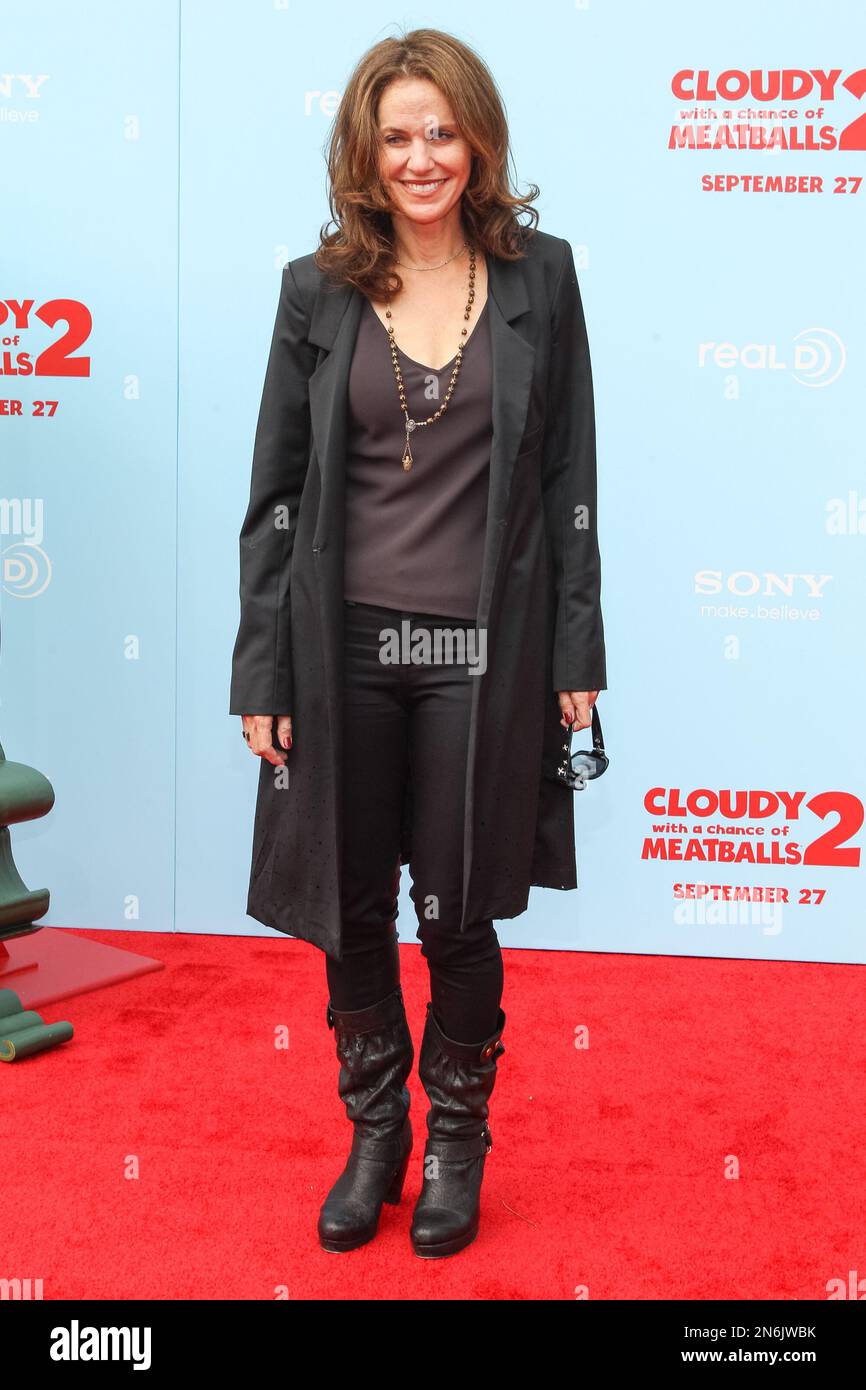 Actress Amy Brenneman arrives at the premiere of "Cloudy with a Chance ...