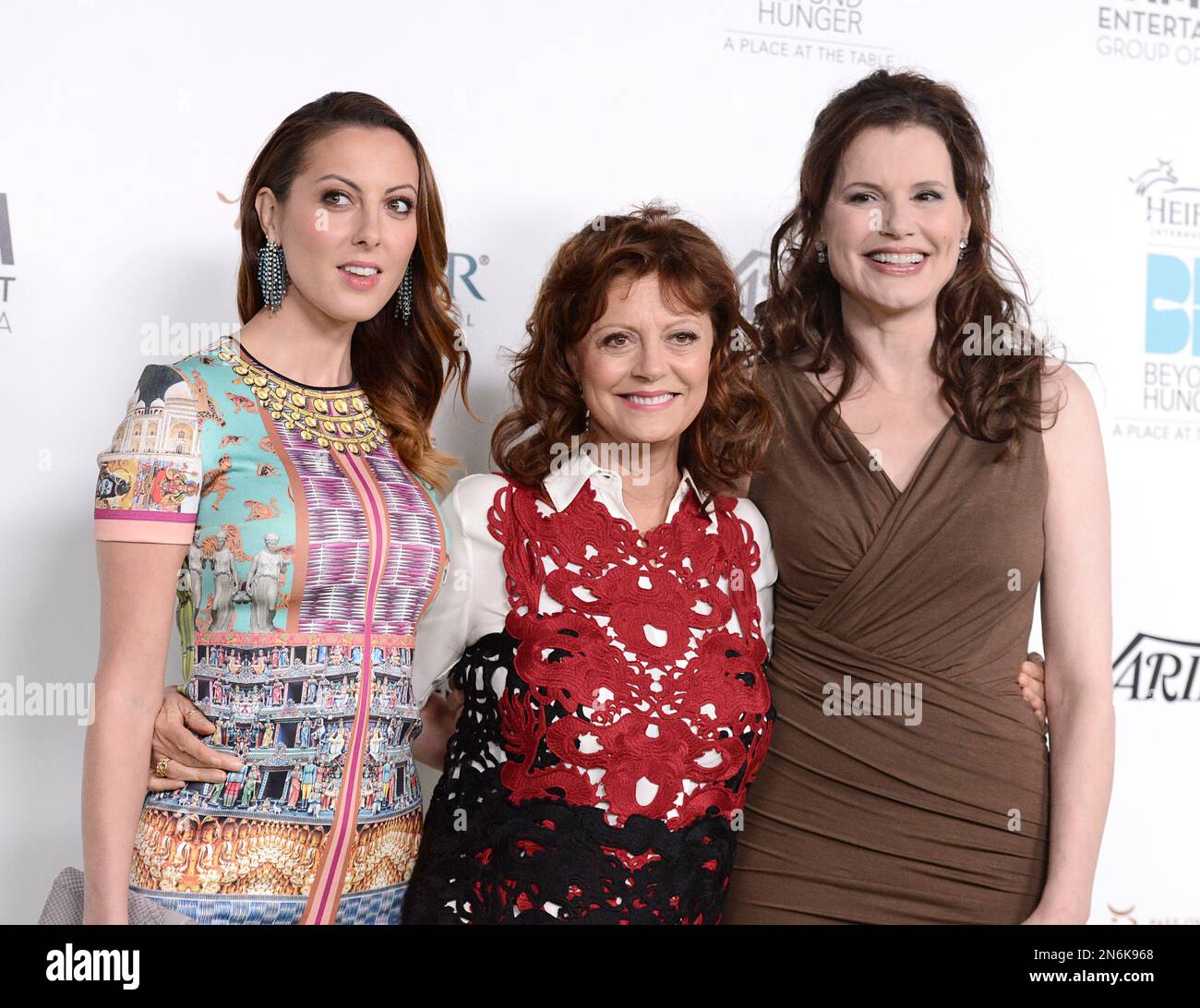 From left to right, actress Eva Amurri, actress Susan Sarandon and ...