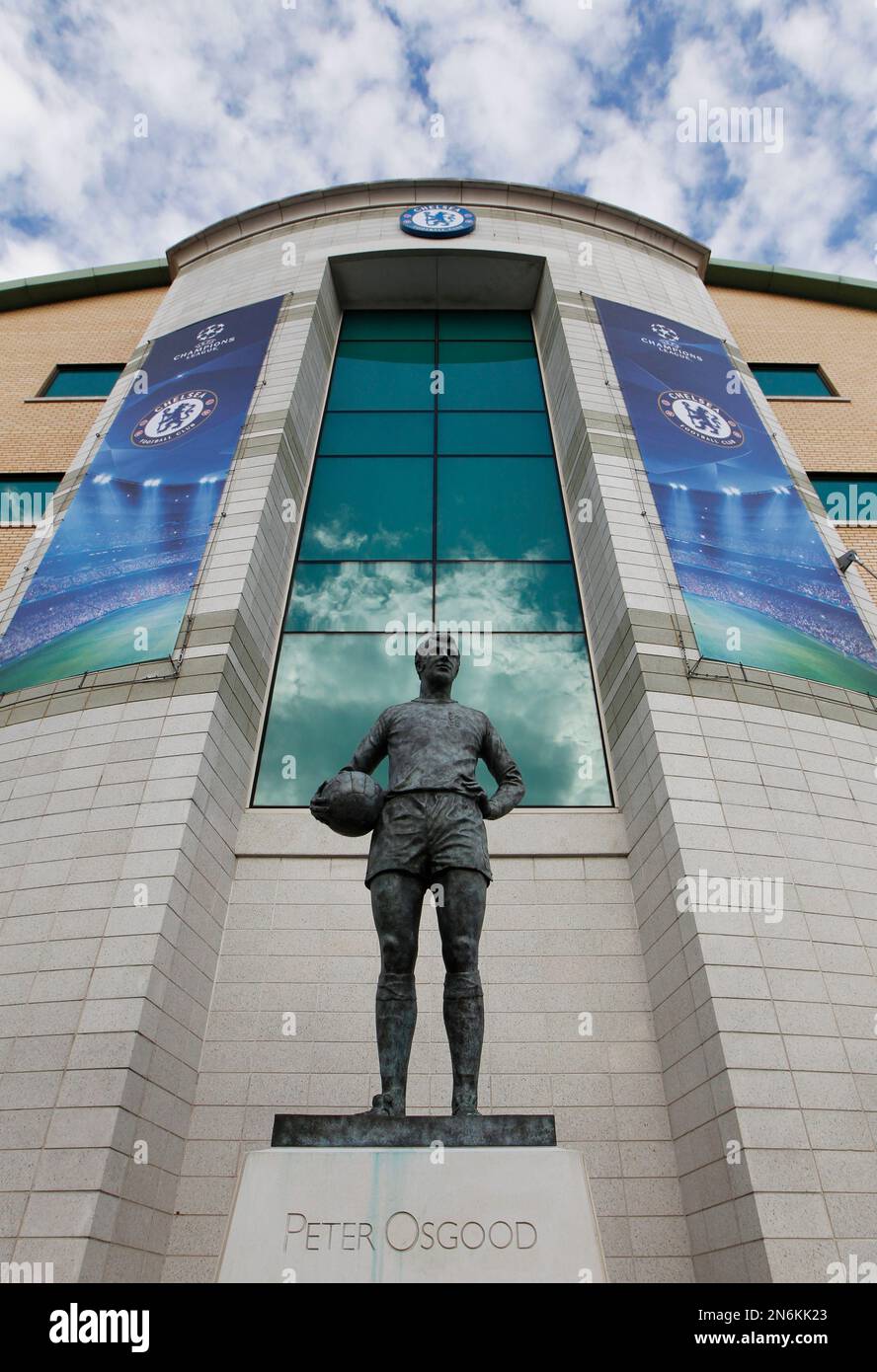 A statue of Chelsea legend Peter Osgood outside Stamford Bridge stadium ...