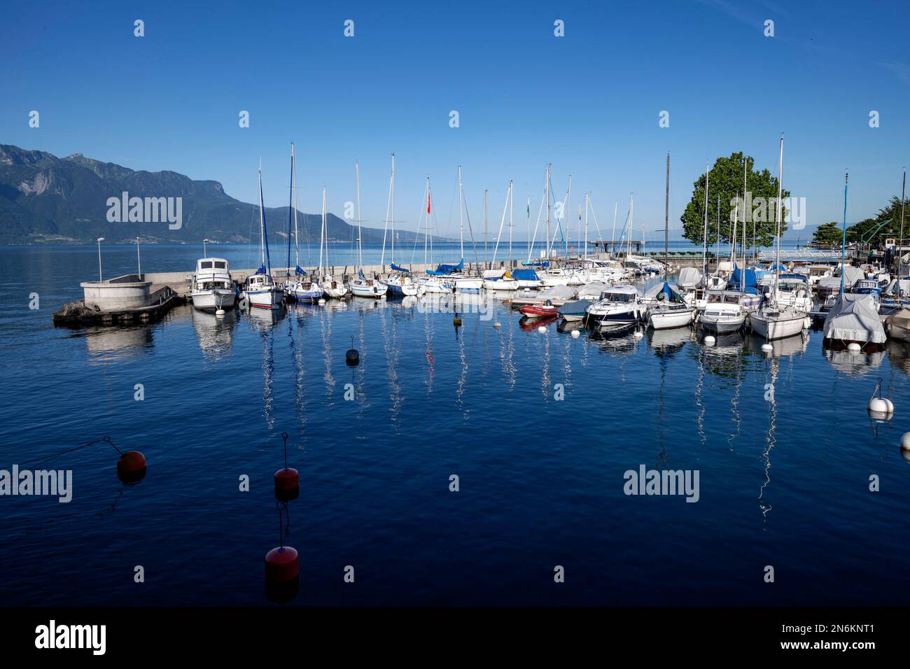 Vielle port hi-res stock photography and images - Alamy