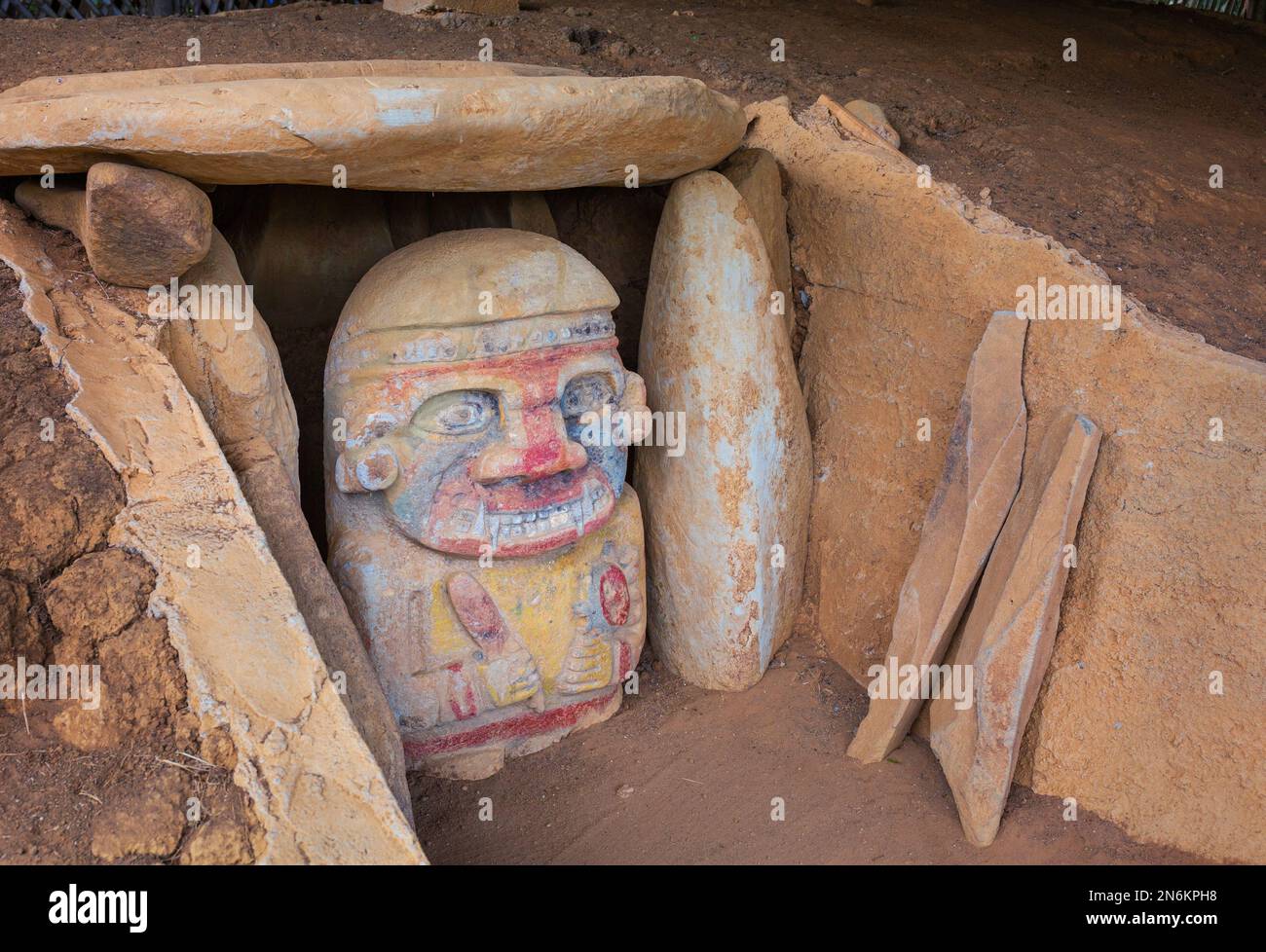 Ancient idol in the archaeological park of San Agustin Stock Photo - Alamy