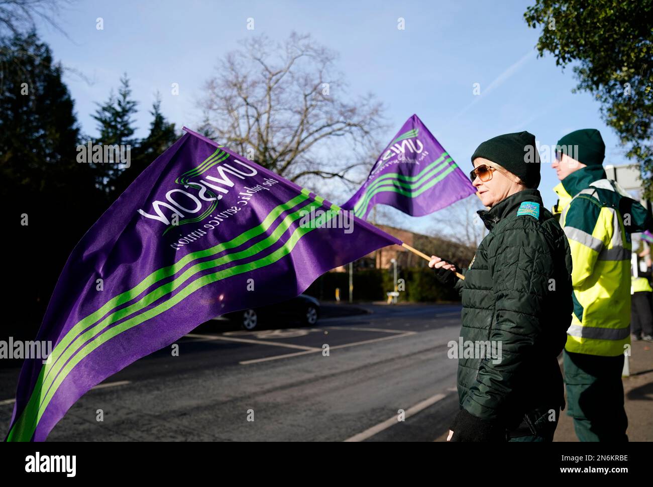 Ambulance workers on the picket line near to Bournemouth Ambulance ...