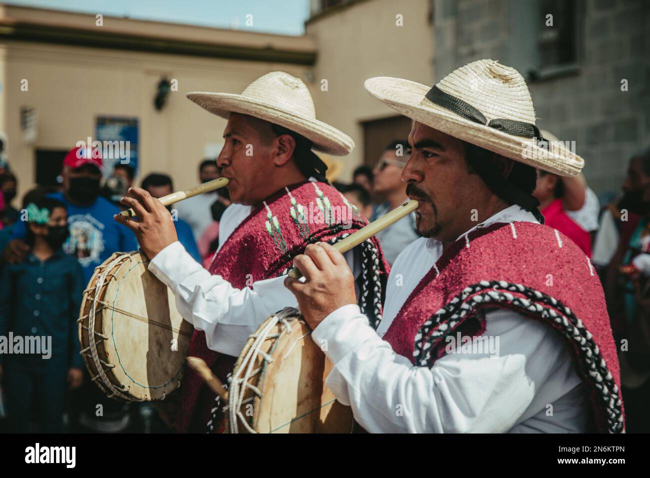 Mexican hat dance mexico city hi-res stock photography and images - Alamy