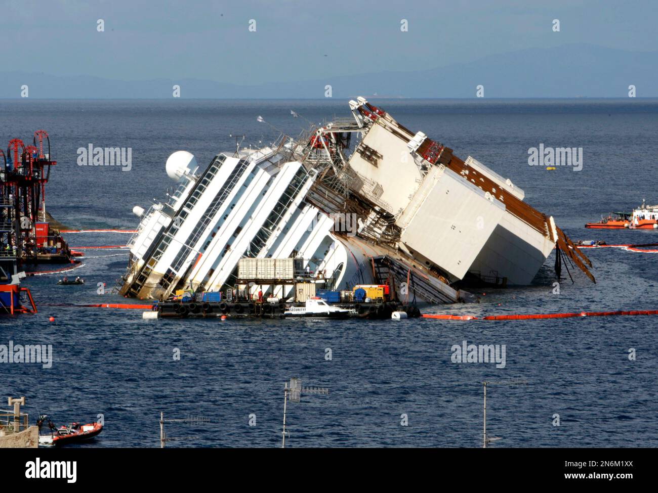 Italian Cruise Ship Wreck Salvage