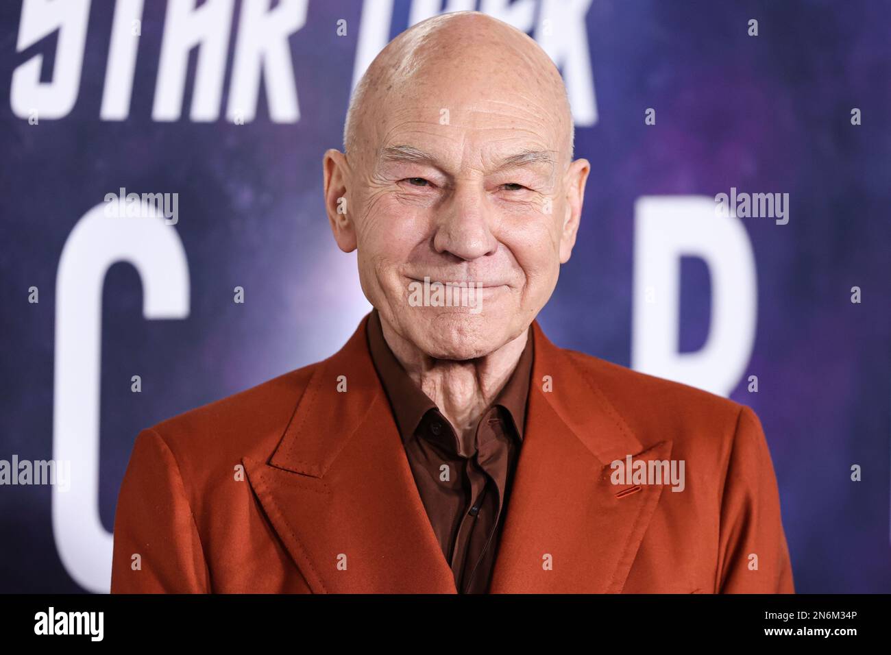 Actor sir patrick stewart portrait hi-res stock photography and images ...