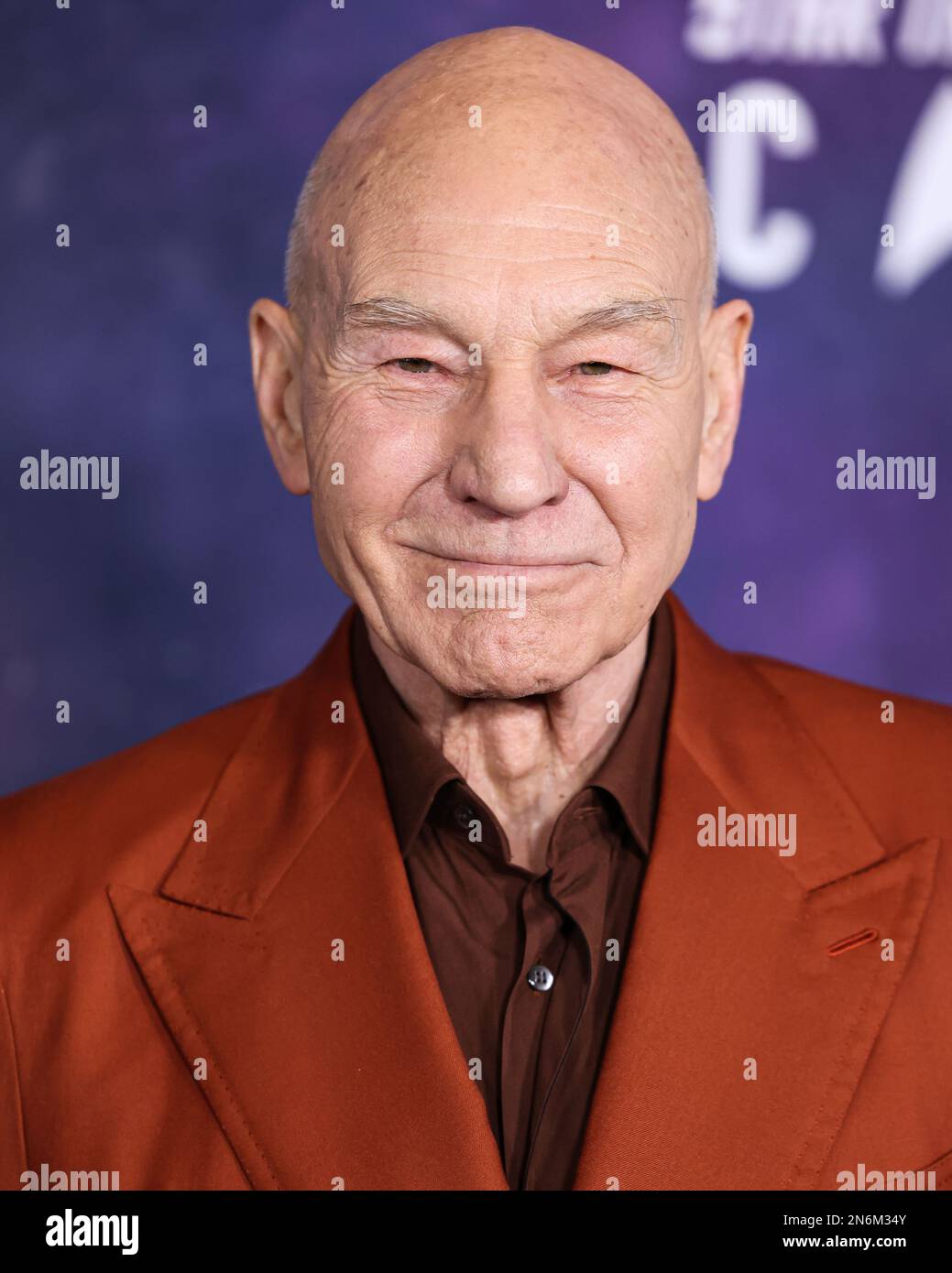 Actor sir patrick stewart portrait hi-res stock photography and images ...