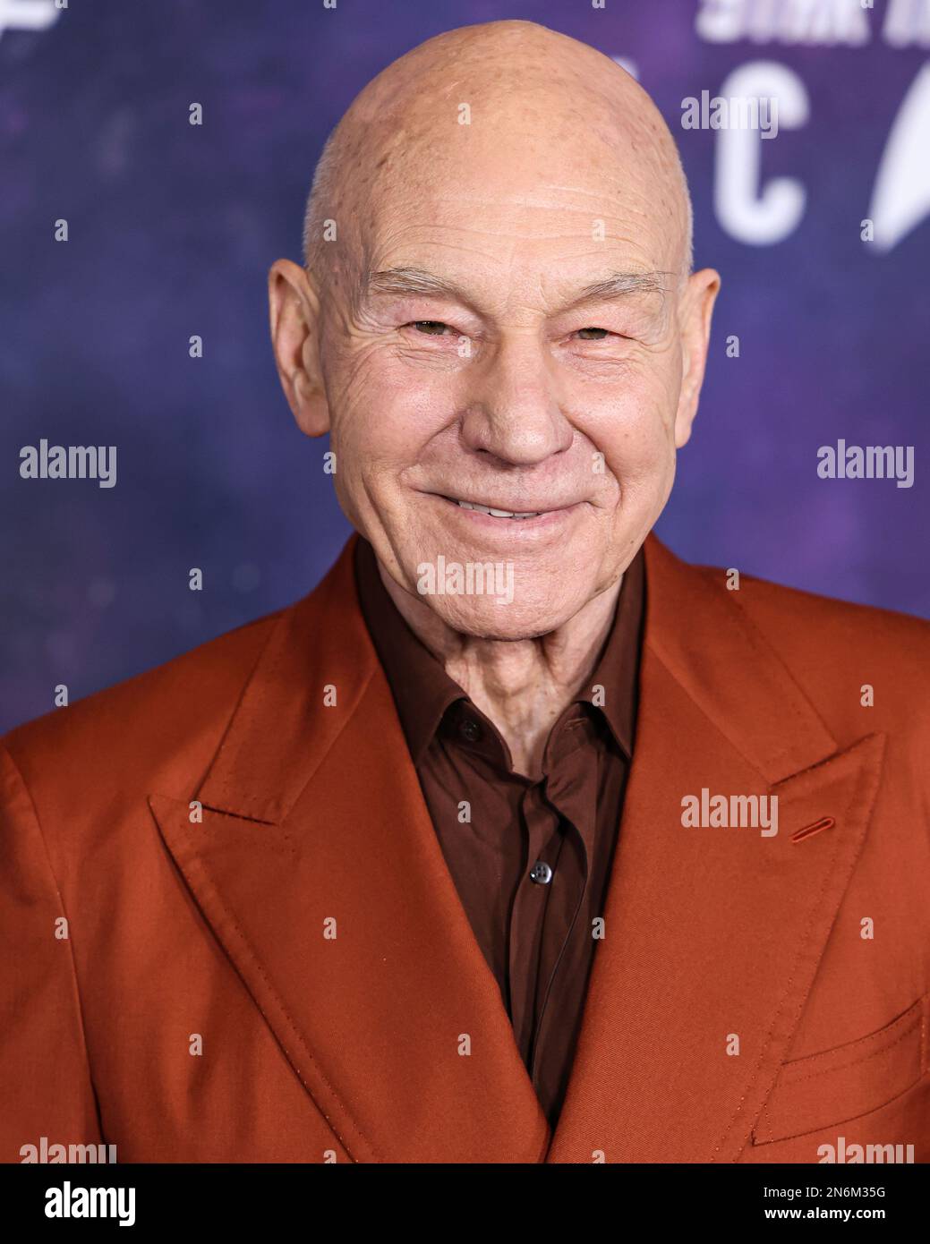 Actor sir patrick stewart portrait hi-res stock photography and images ...