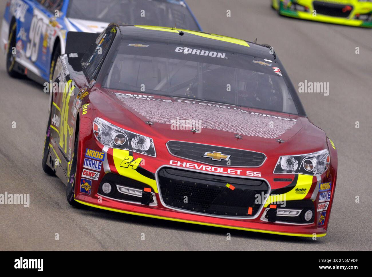 Jeff Gordon drives his car during the NASCAR Sprint Cup series auto ...