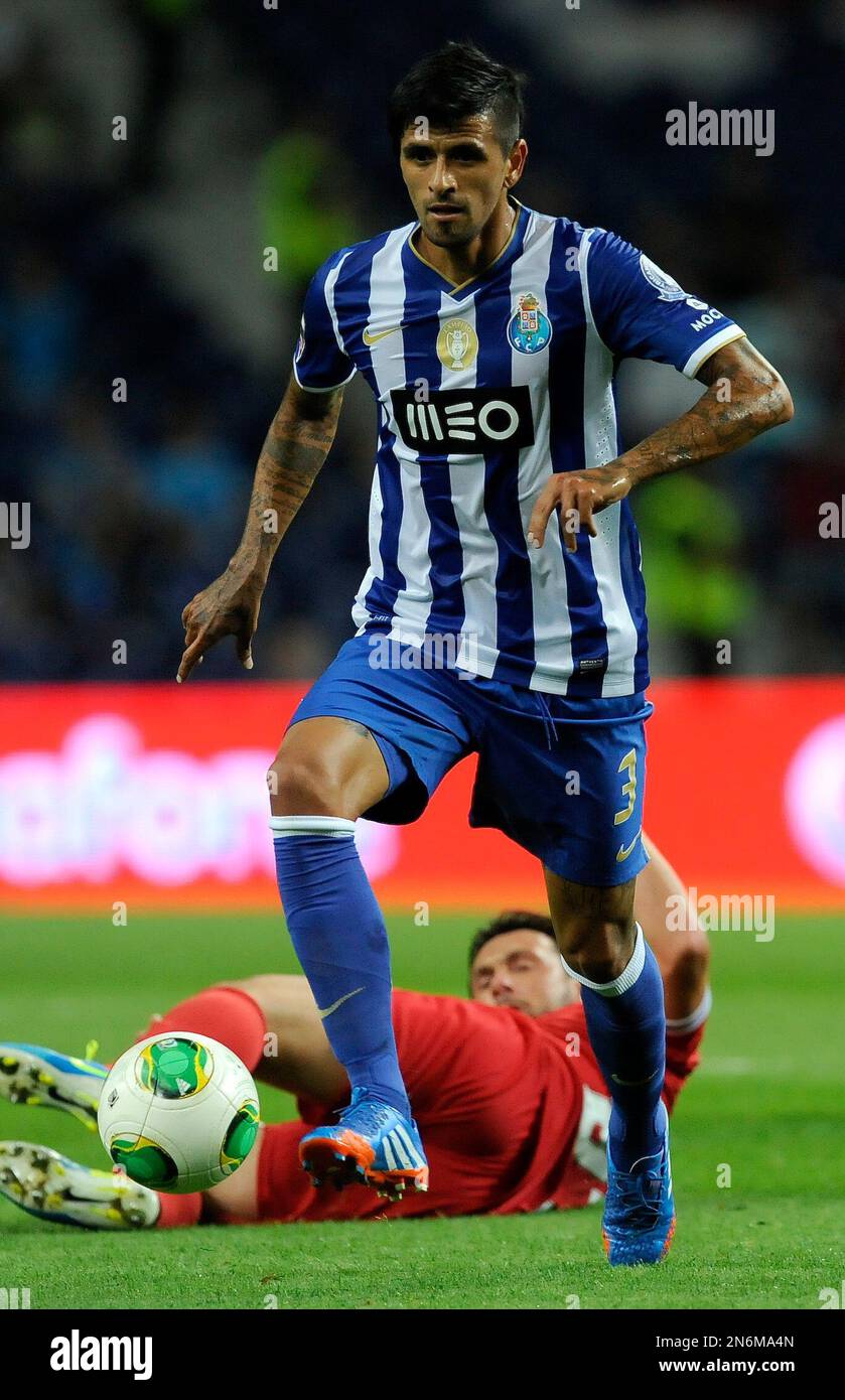 In this picture taken Saturday, Sept. 14, 2013 FC Porto's Lucho ...