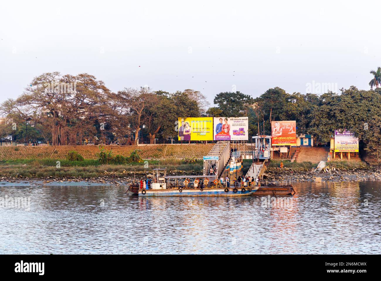 Khardah ferry ghat hi-res stock photography and images - Alamy