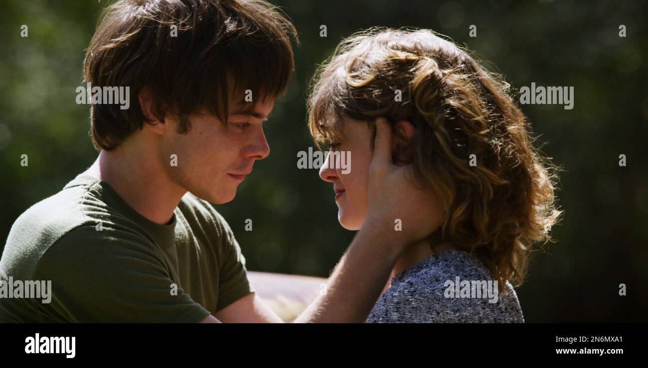 Stranger things charlie heaton hi-res stock photography and images - Alamy