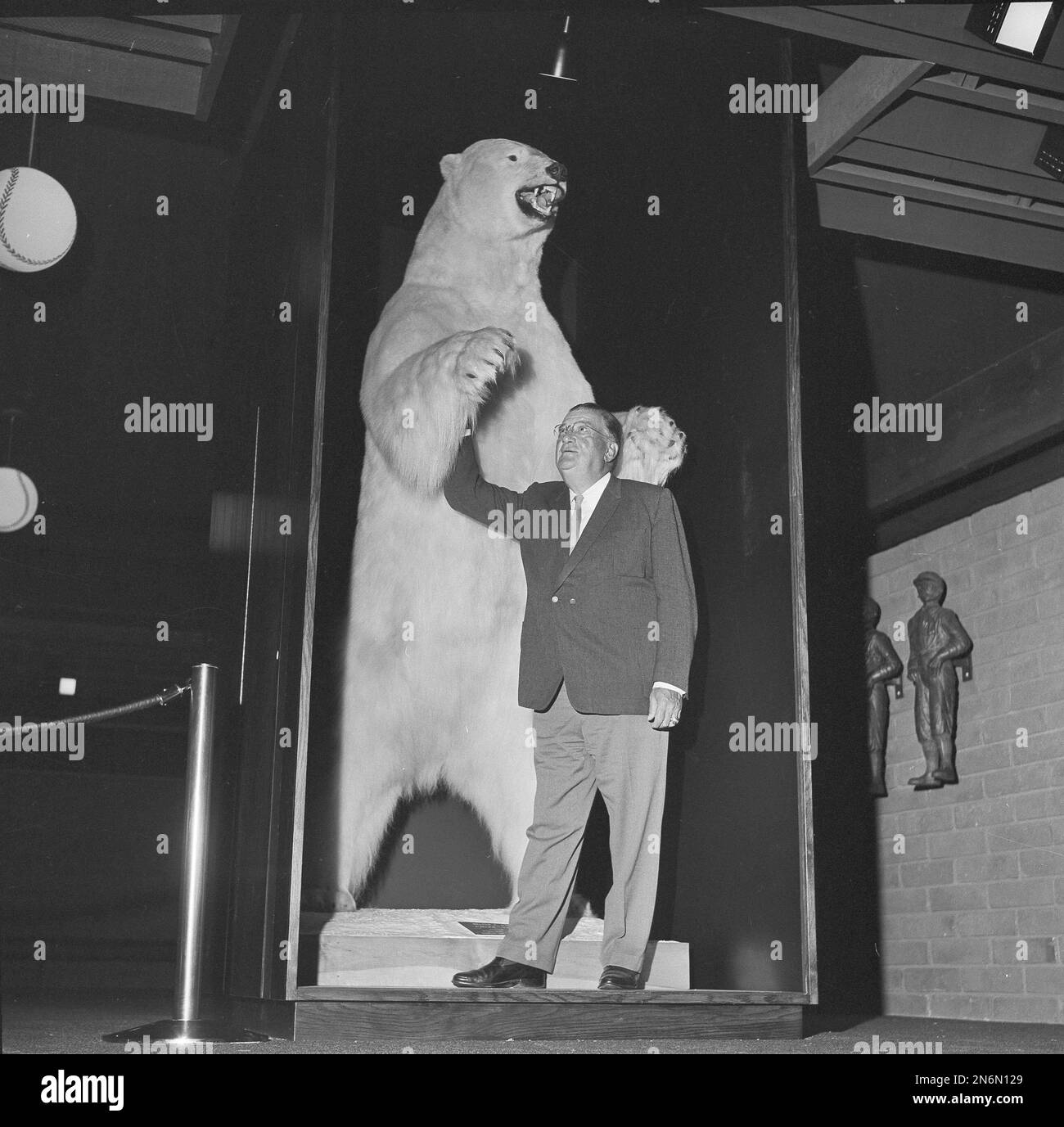 Los Angeles Dodgers' owner Walter F. O'Malley poses with big game ...
