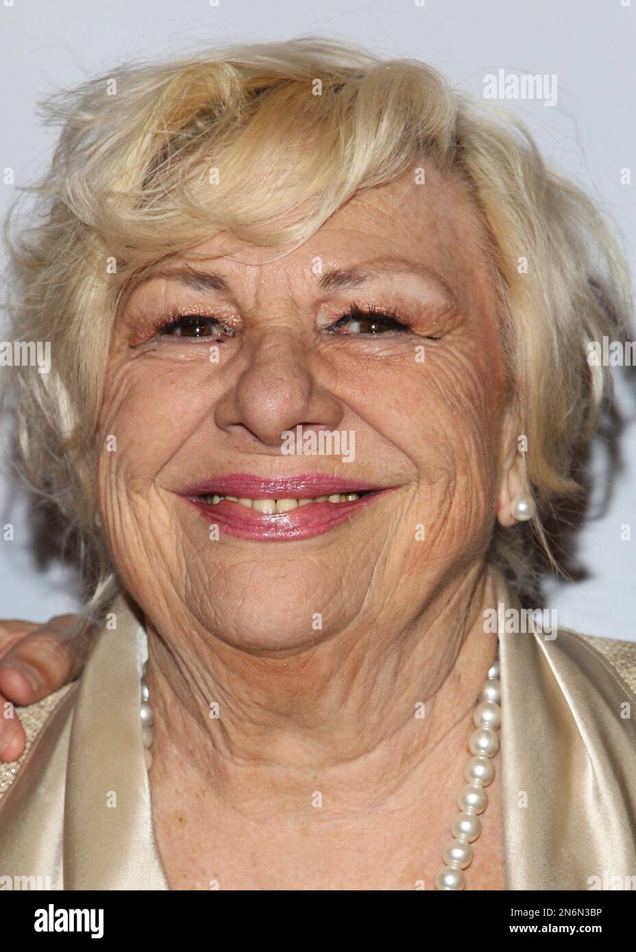 Actress Renee Taylor arrives at the 2nd Annual Heroes Helping Heroes ...