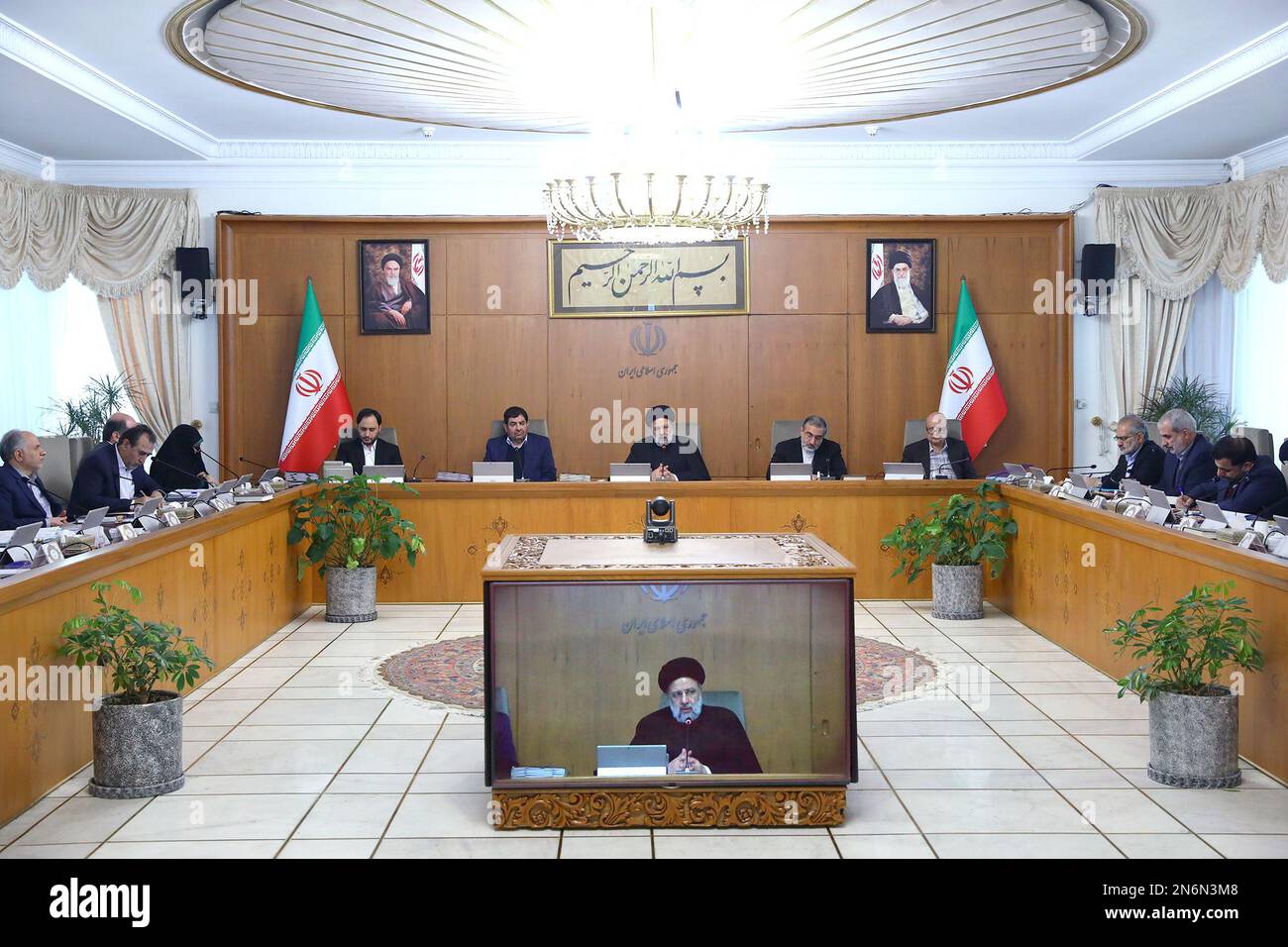 Iranian made car hi-res stock photography and images - Alamy