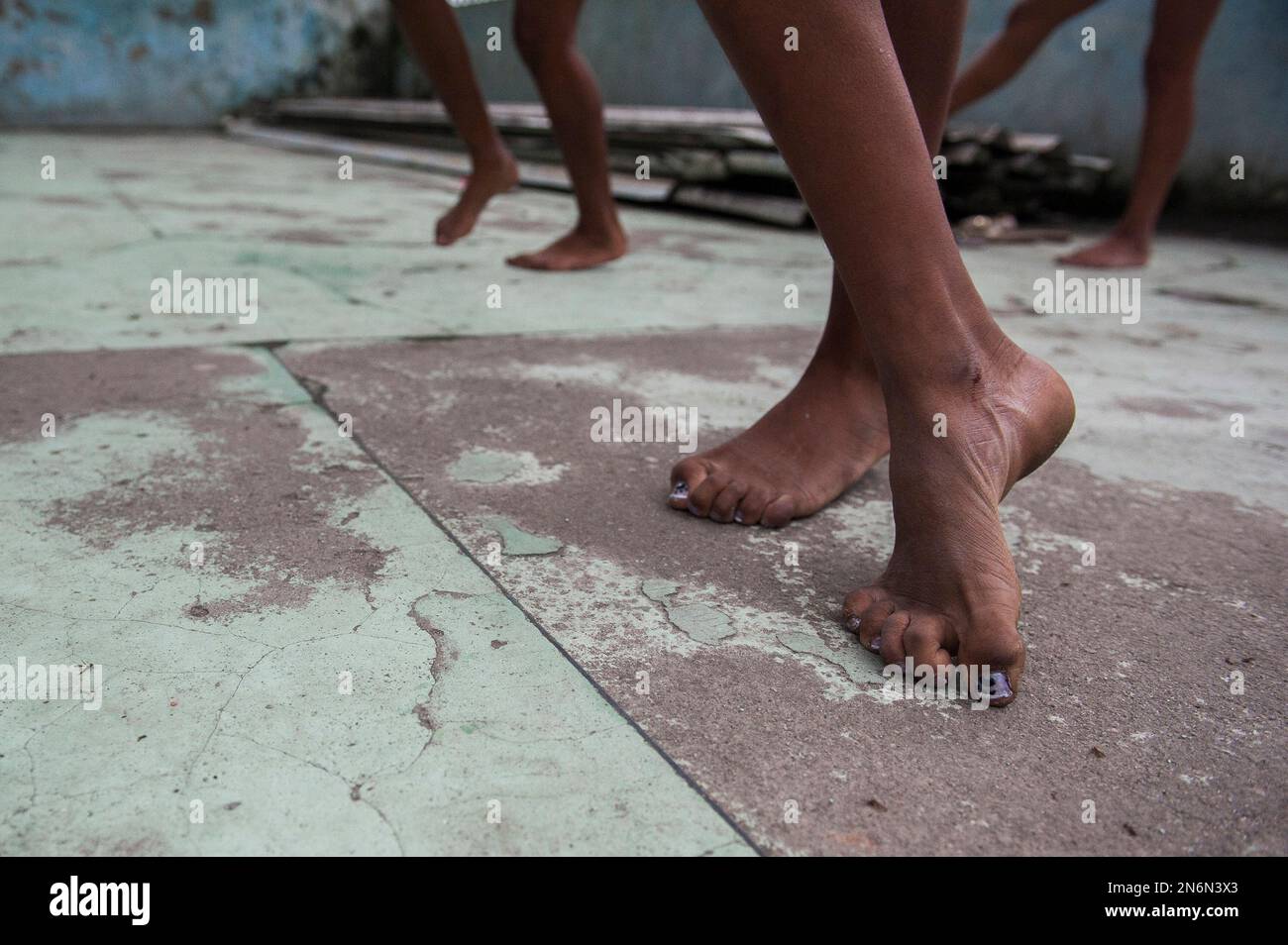 In this Aug. 17, 2013 photo, Marcelly de Mello da Silva, 15, leads a ...