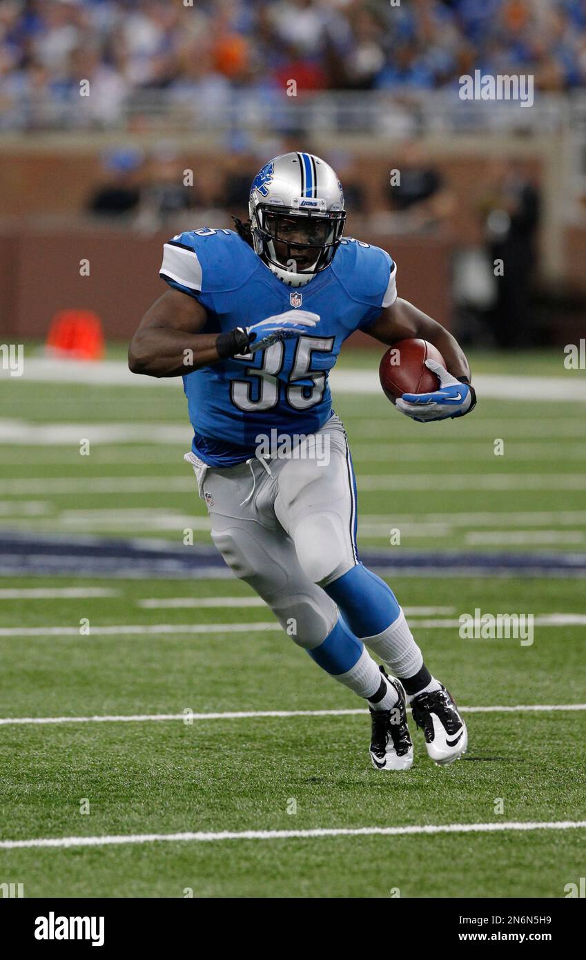 Detroit Lions running back Joique Bell (35) rushes during the second quarter of an NFL football ...