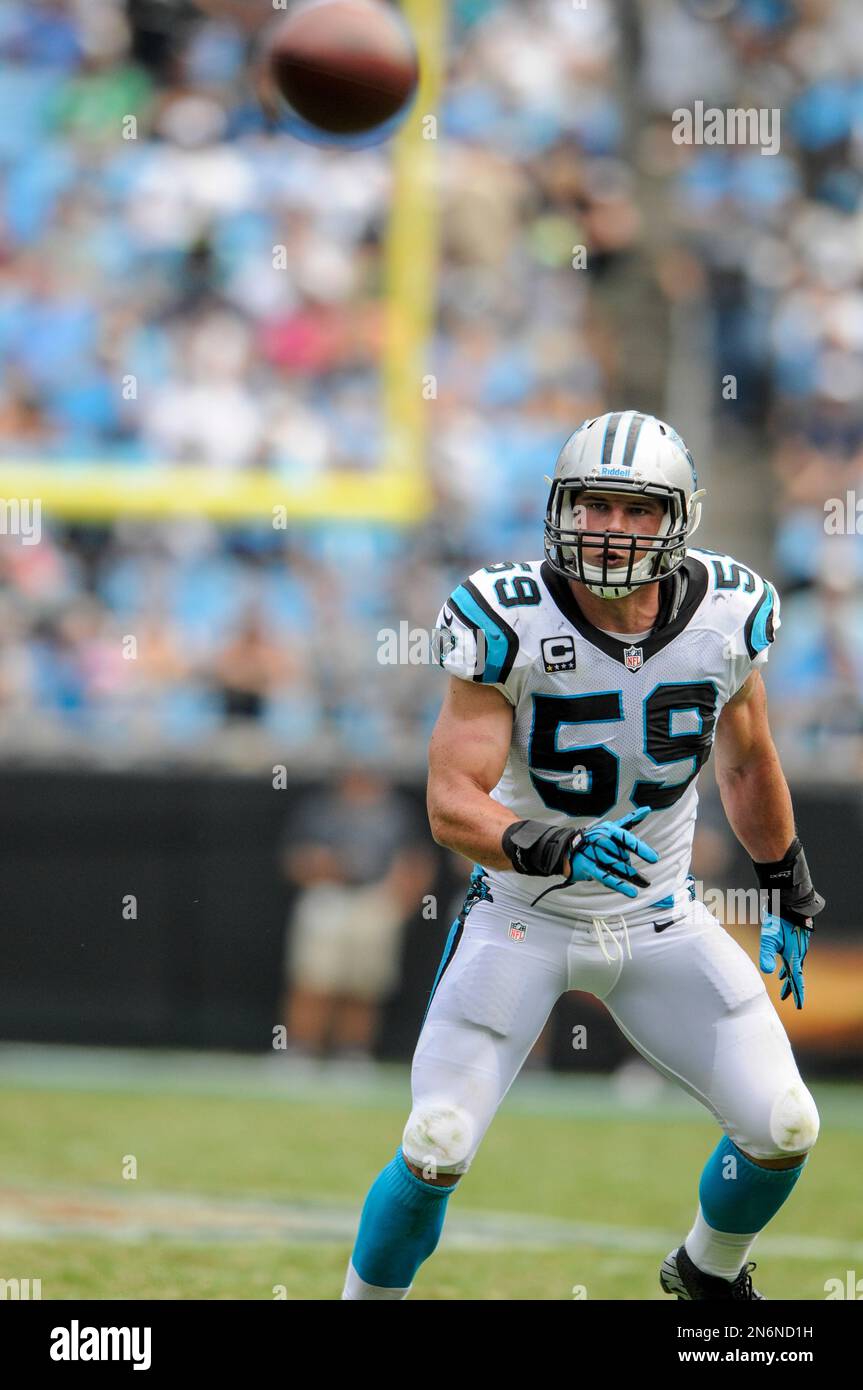 Carolina Panthers middle linebacker Luke Kuechly (59) watches a pass ...