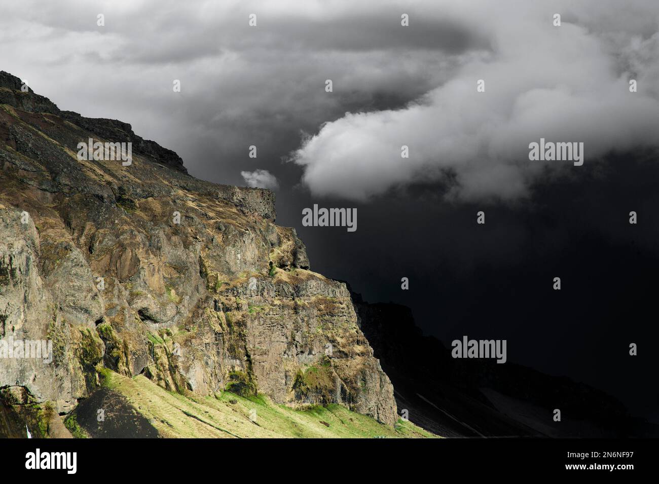 Volcanic ash cloud hi-res stock photography and images - Alamy