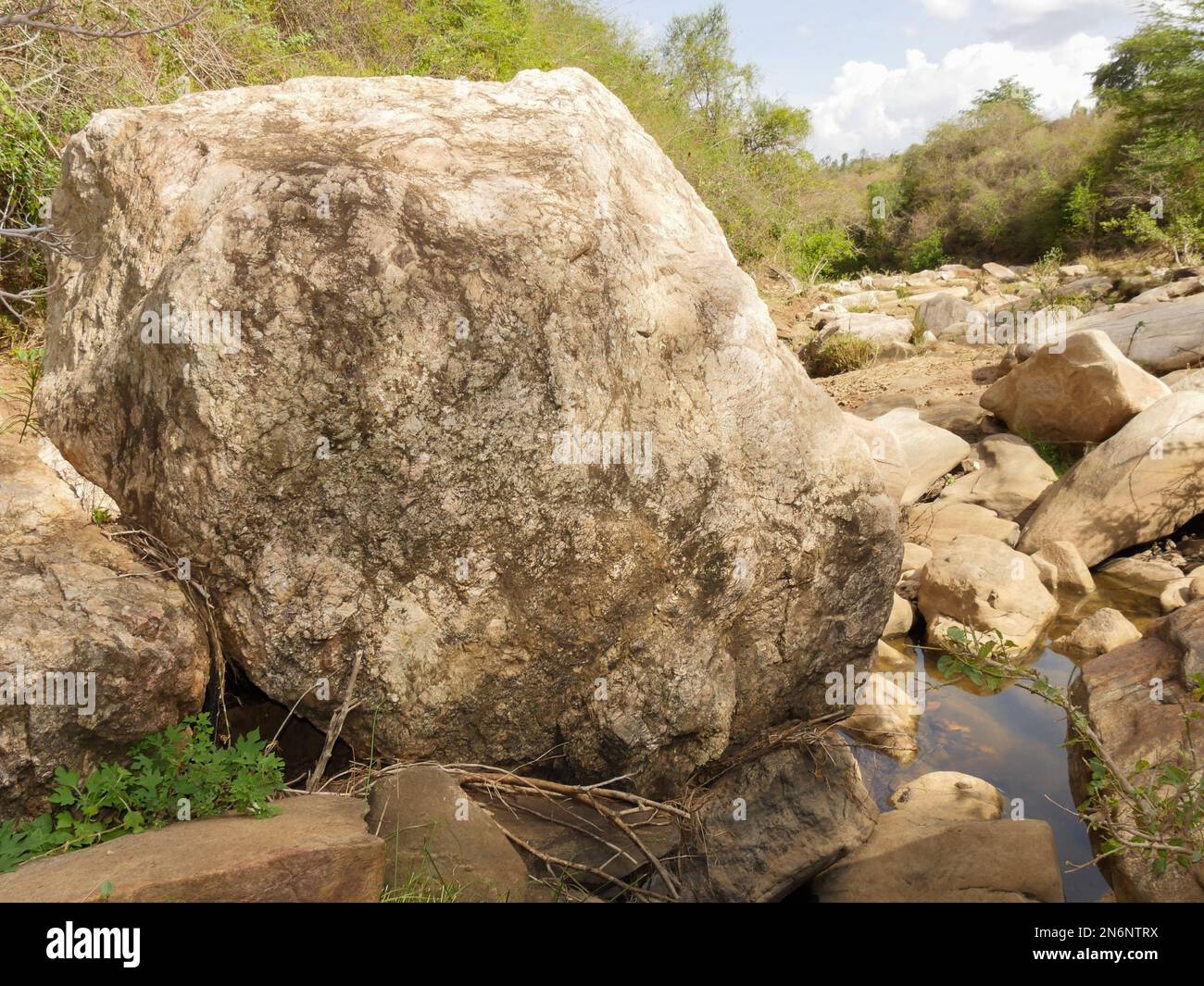 Huge rocks in a dried river in Eastern Kenya Machakos Stock Photo - Alamy