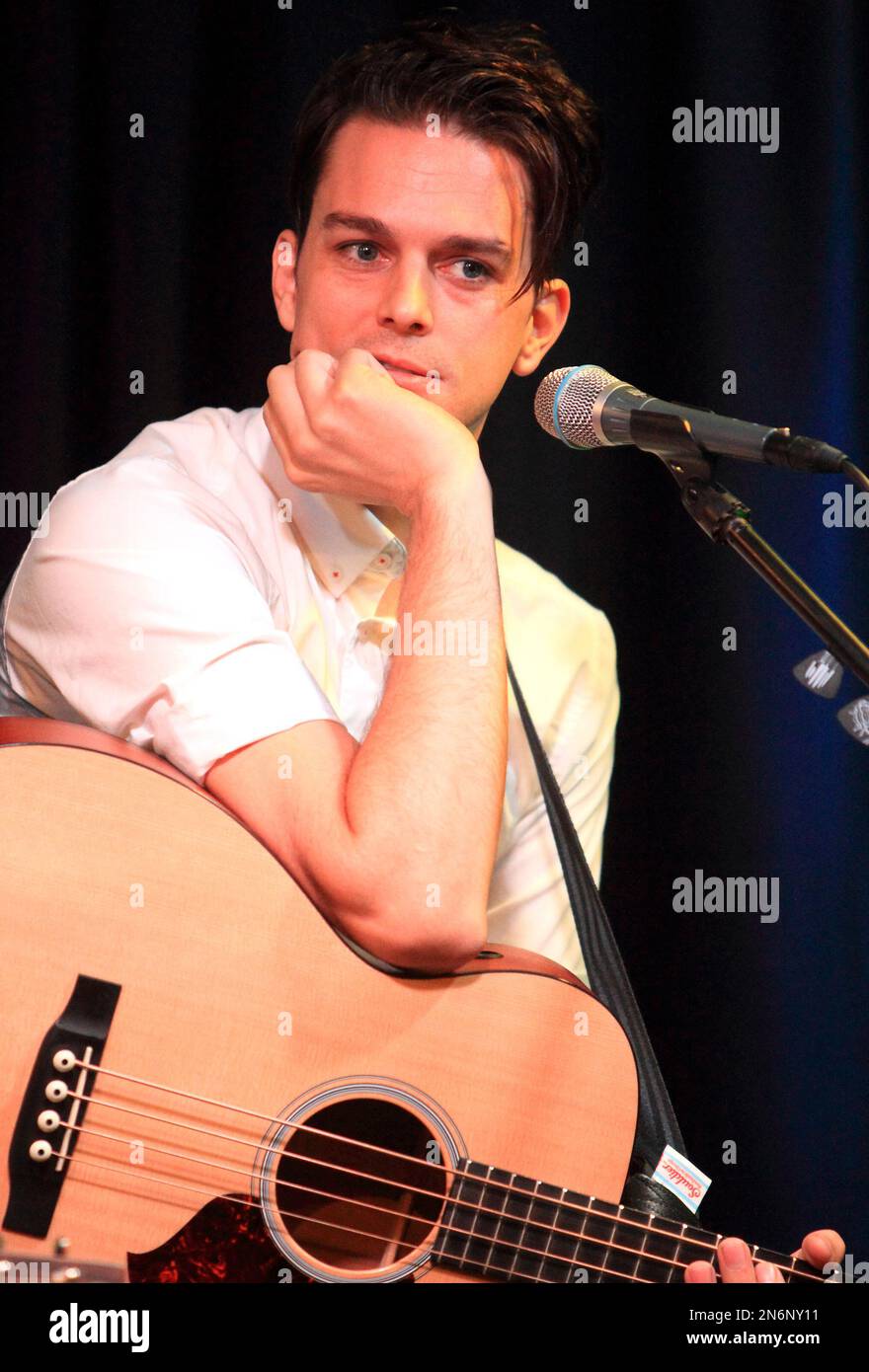 Dallon Weekes of the rock band Panic at the Disco visits Radio 104.5 ...
