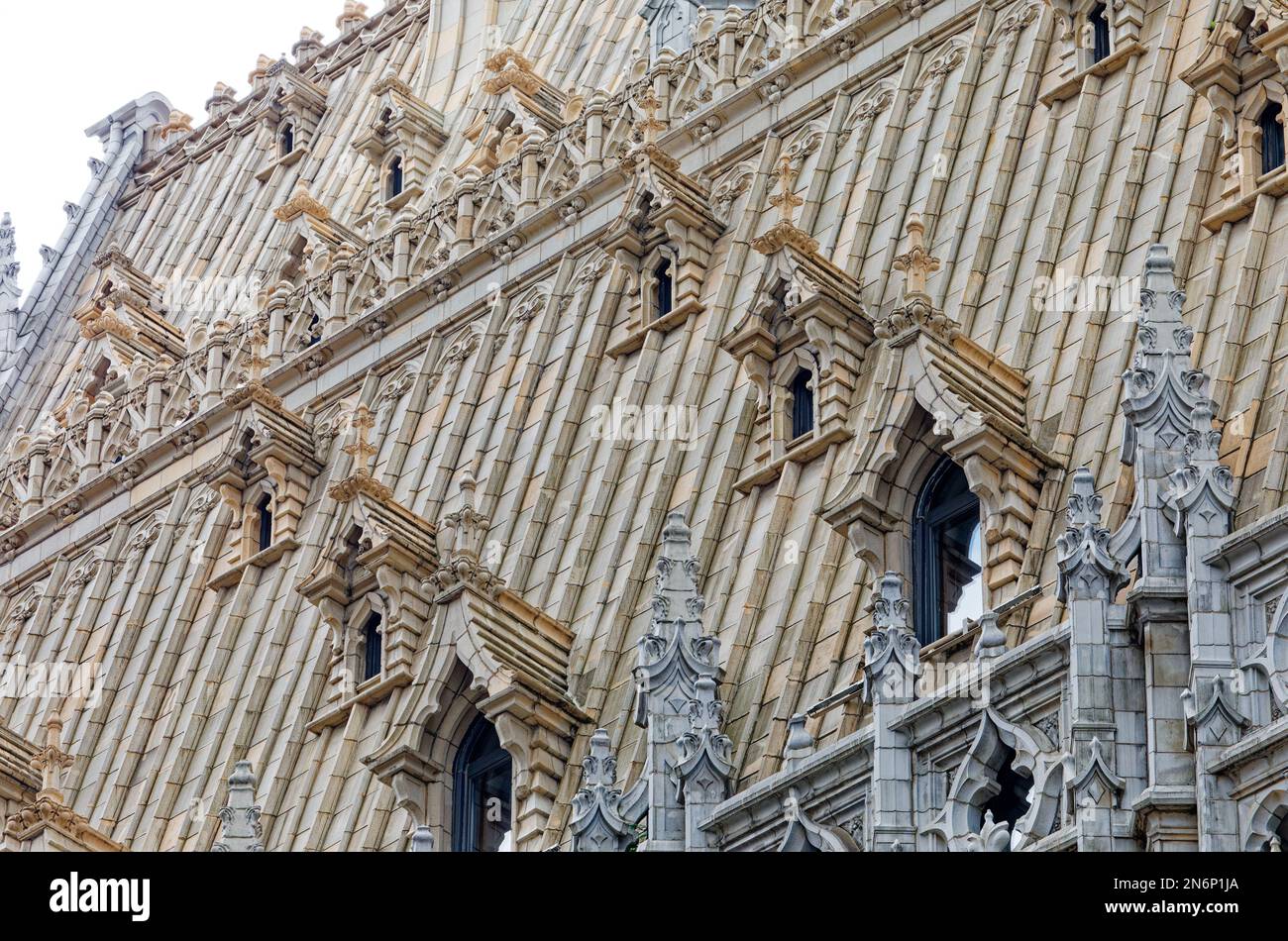 Pittsburgh Downtown: Landmark Union Trust Building was restored inside ...