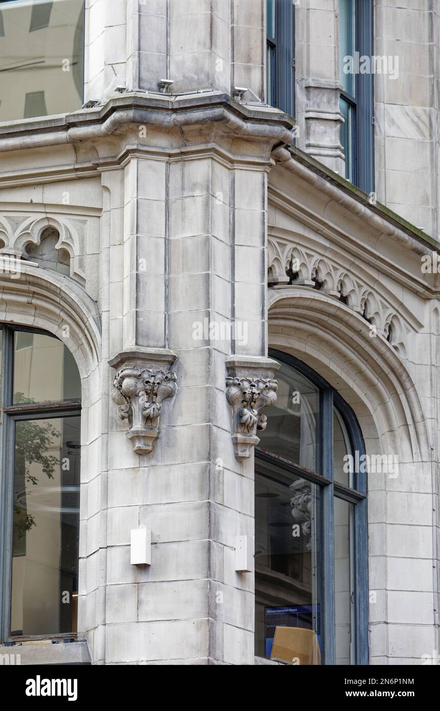 Pittsburgh Downtown: Landmark Union Trust Building was restored inside ... Pittsburgh Downtown: Landmark Union Trust Building was restored inside ...