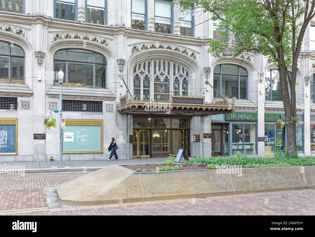 Pittsburgh Downtown: Landmark Union Trust Building was restored inside ...