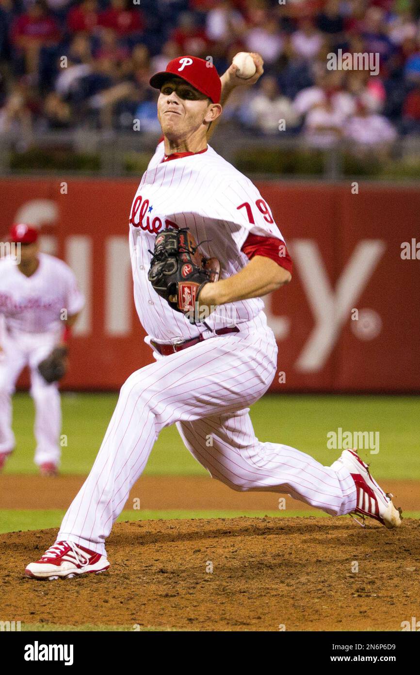 Philadelphia Phillies relief pitcher Justin De Fratus pitches during ...