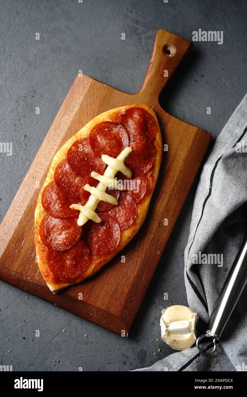 American football Pizza for super bowl - sunday Pizza shaped like ...