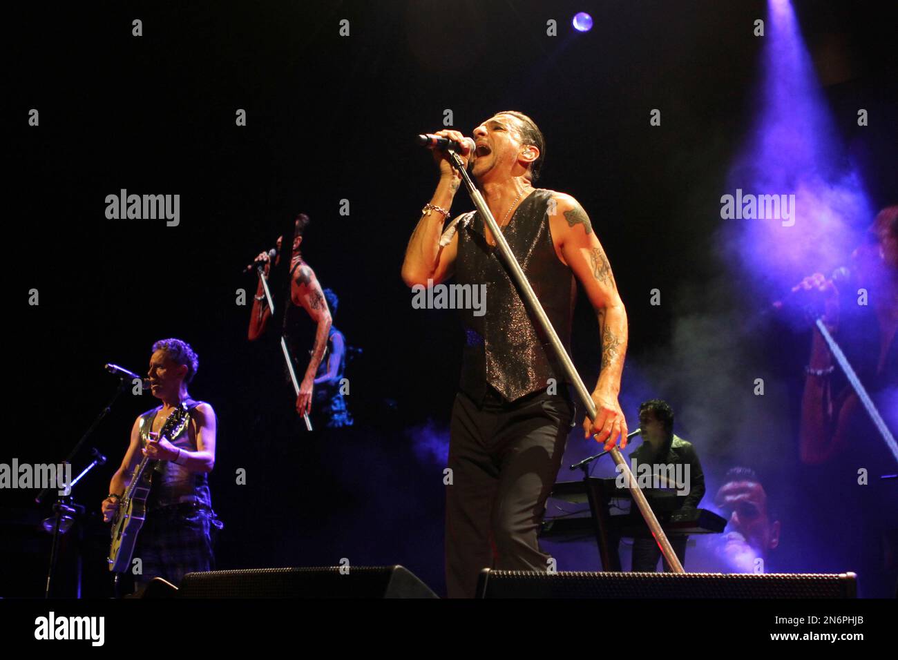 Martin Gore, left, and Dave Gahan of Depeche Mode perform at the ...