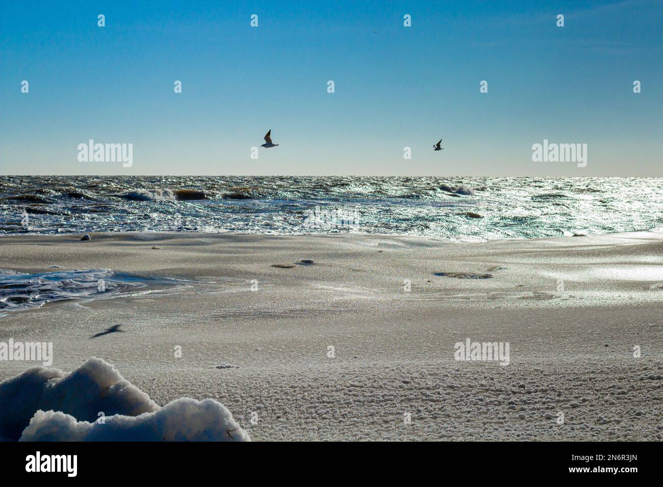 Close up frozen rocks hi-res stock photography and images - Alamy