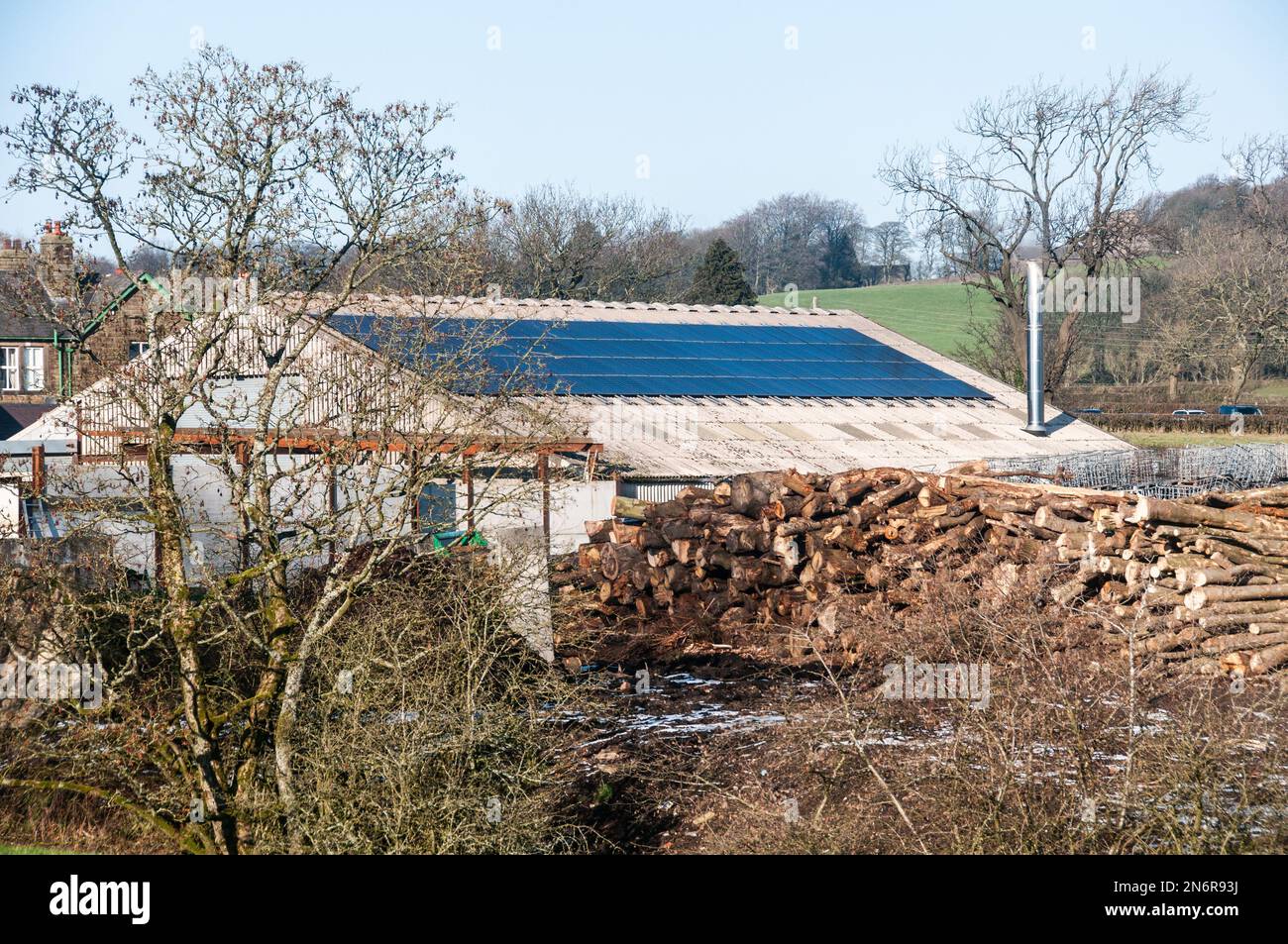 Mass of solar panels hi-res stock photography and images - Alamy