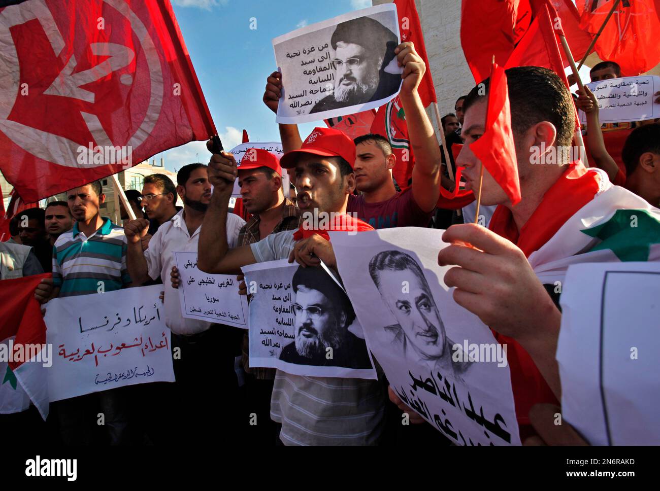 Palestinians supporters of the Popular Front for the Liberation of ...