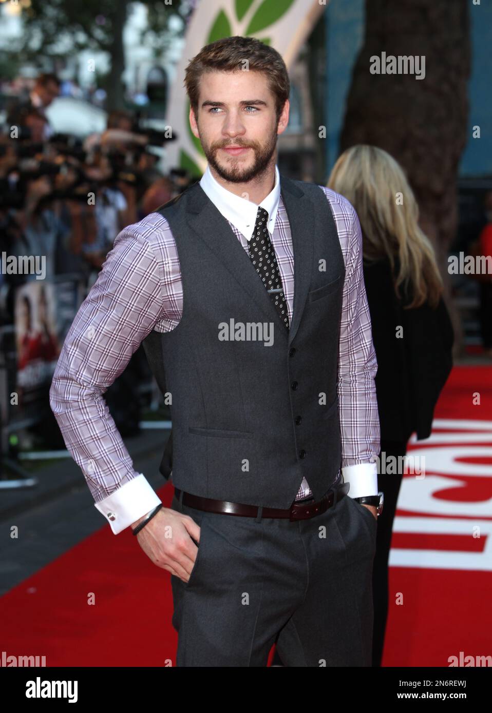 Liam Hemsworth arrives at the world premiere of Rush at the Odeon ...