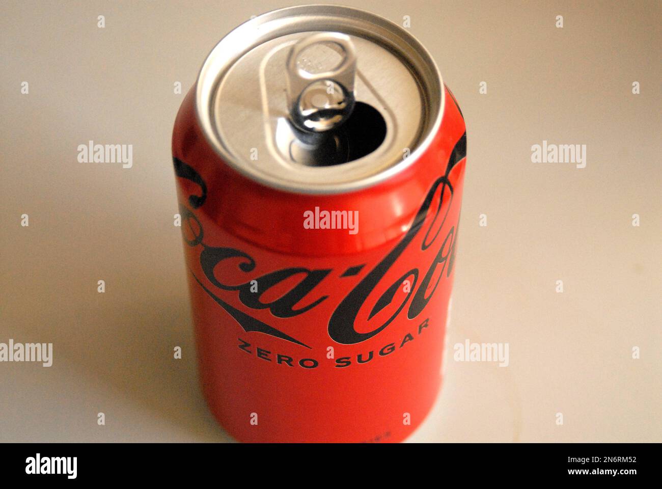 Coca cola zero suga hi-res stock photography and images - Alamy