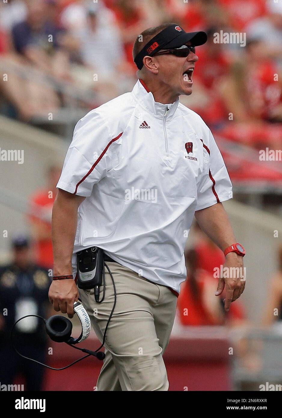 Wisconsin head coach Gary Andersen reacts during the second half of an ...