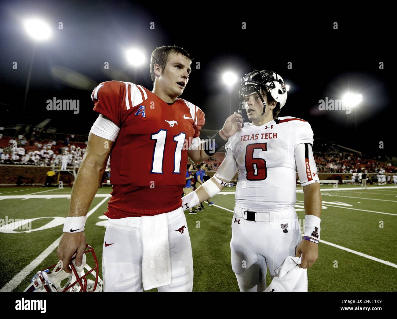 Texas Tech quarterback Baker Mayfield (6) and SMU quarterback Garrett ...