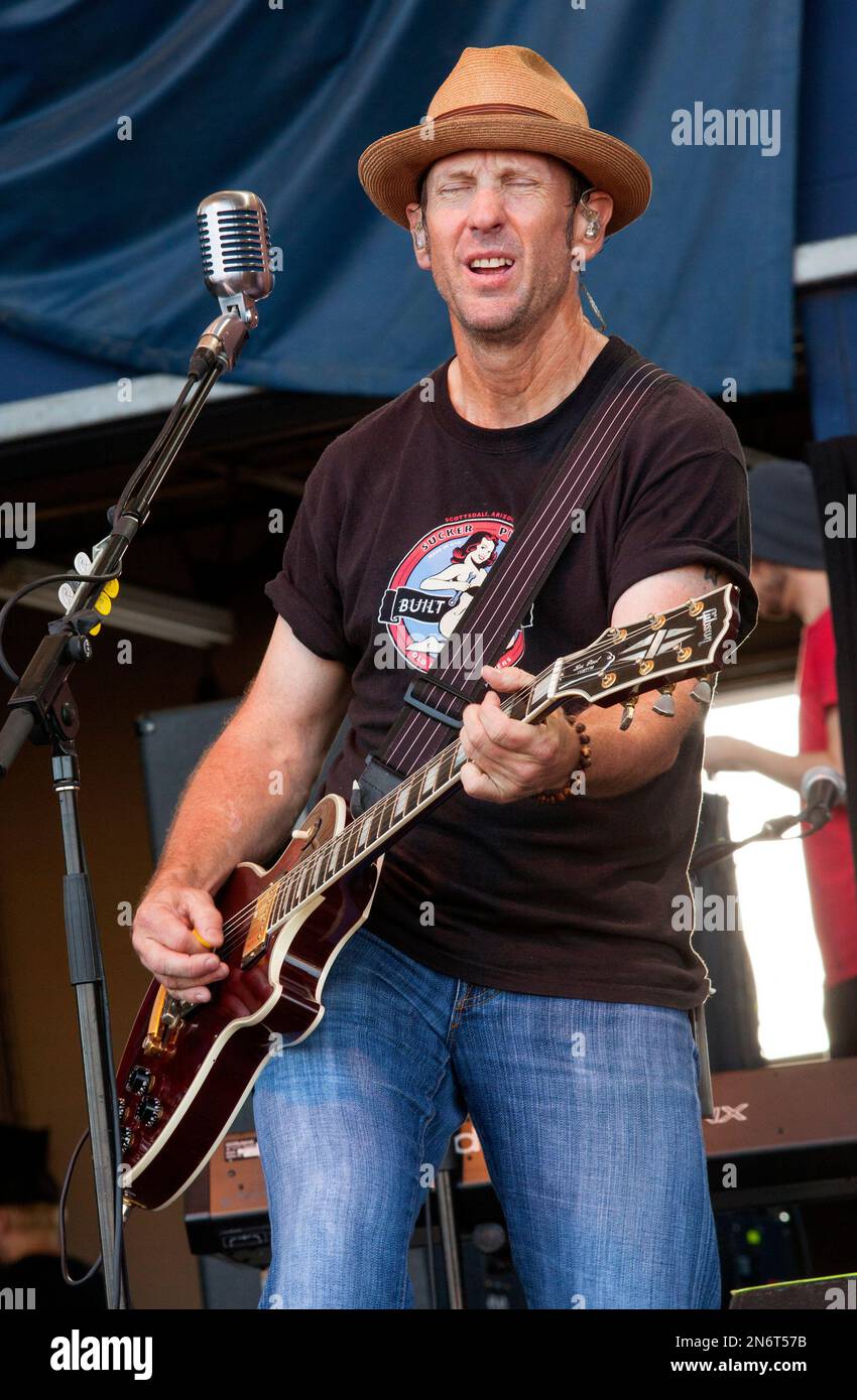John Thomas Griffith of Cowboy Mouth performs at the Harley-Davidson ...